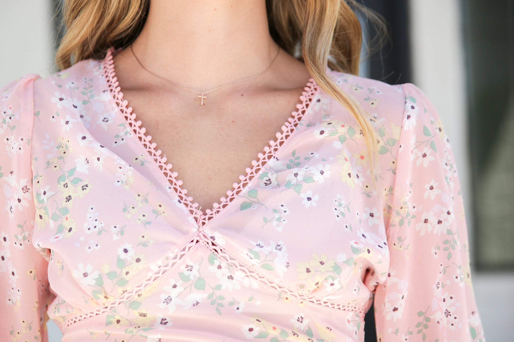 Ruffle Floral Blouse – The Obsessions Boutique